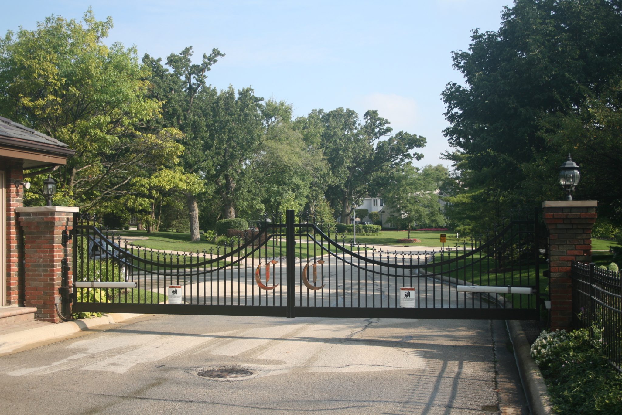 Residential Gate Systems | Private Homes | Condominiums | Apartments